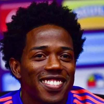 Acento argentino de Carlos ‘La Roca’ Sánchez es blanco de comentarios ...