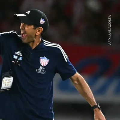 Arturo Reyes se refirió a su continuidad en Junior tras la eliminación ...