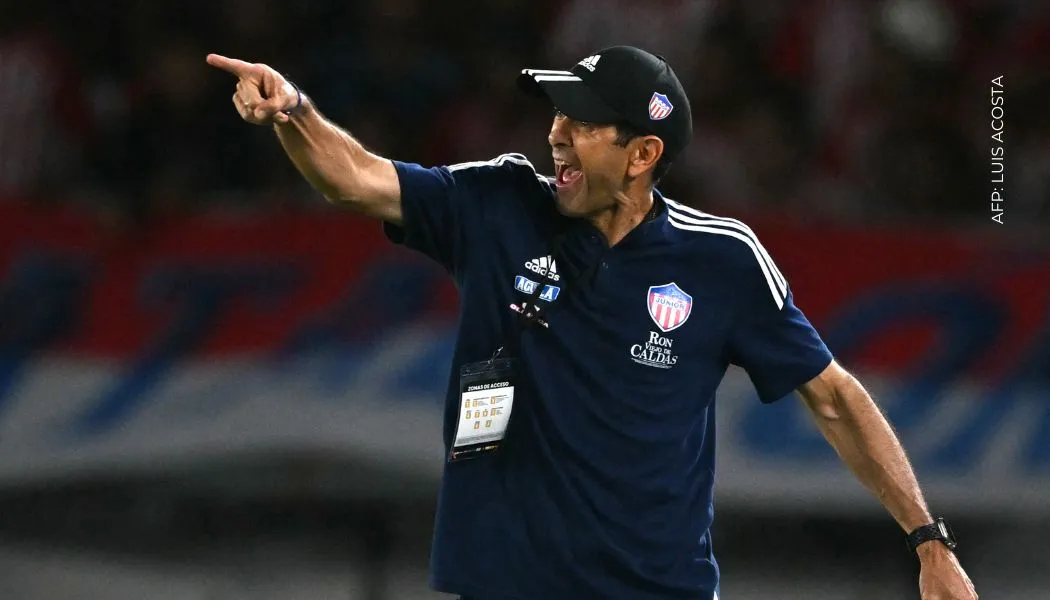 Arturo Reyes se refirió a su continuidad en Junior tras la eliminación ...