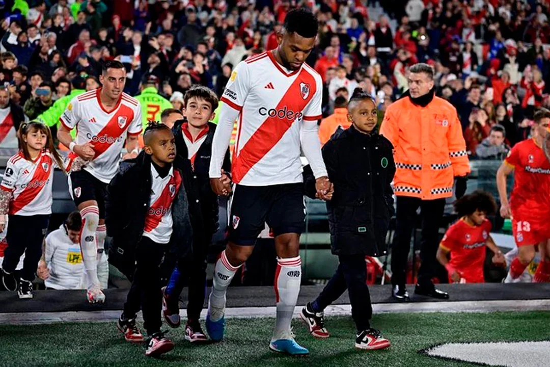 ¡Pide pista en Selección! Borja fue titular en la victoria de River ...