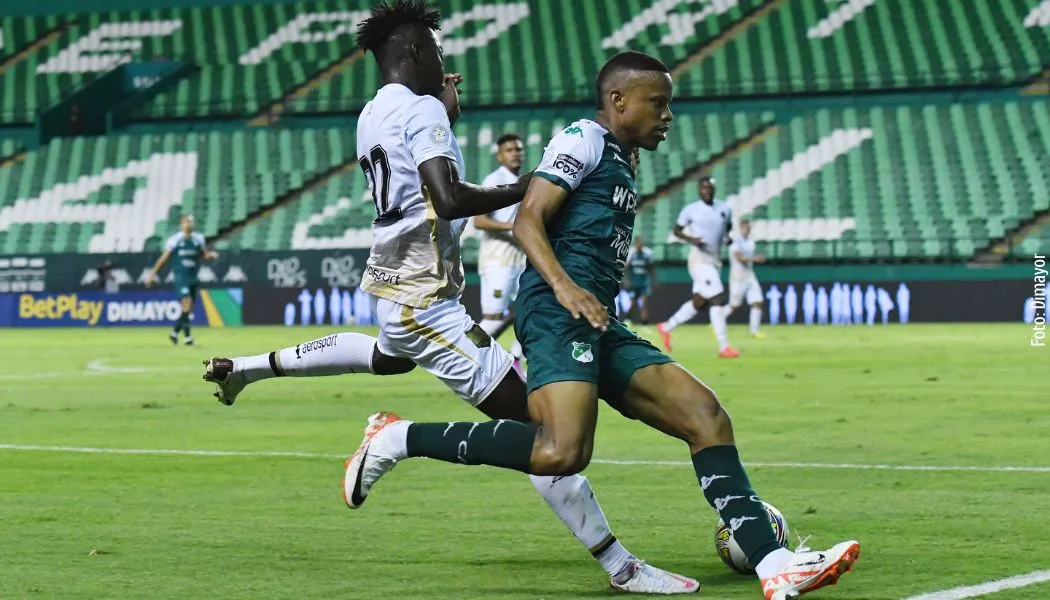 ¡El goleador está de vuelta!: Fredy Montero oficialmente en Deportivo ...