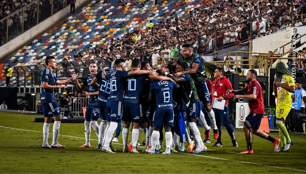 Dos grandes del Fútbol Colombiano pescarían en Junior: van por este ...