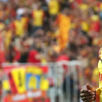 Es defensor, pero es goleador: Deiver Machado volvió a festejar con ...