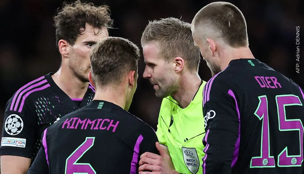 La insólita explicación del árbitro para no pitar penal en juego ...