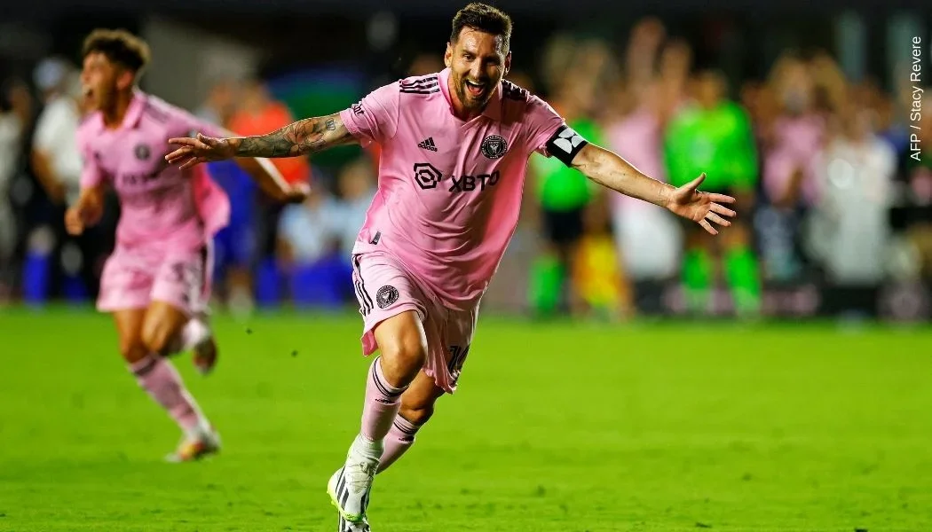 ¡Lio Messi en la casa! Debut y golazo para el astro argentino con el ...