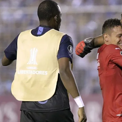 Mosquera Marmolejo, a un paso de ser el cerrojo de Santa Fe en 2024 | Noticias RCN