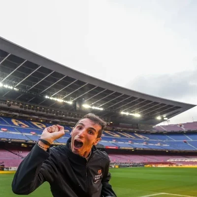 Álex Roca, primer atleta del mundo con parálisis cerebral en terminar ...