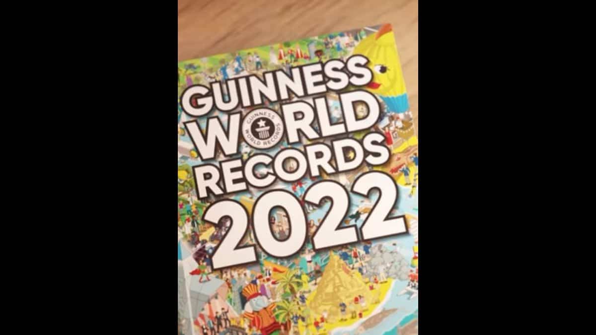 Este es el nuevo libro de los Guinness Récords y hay unos registros ...