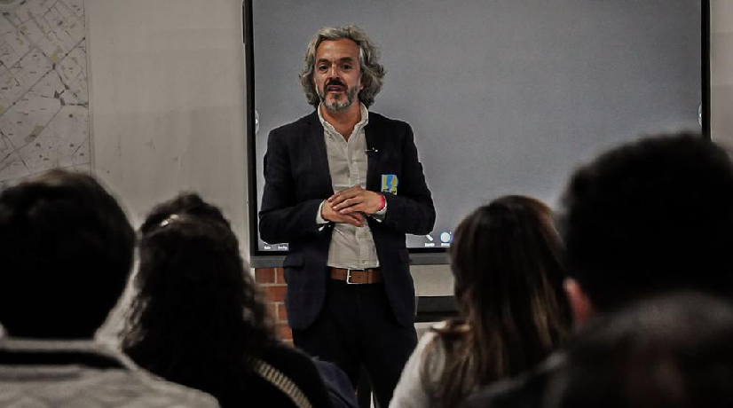 Juan Daniel Oviedo ha recibido más de $10 millones para su campaña ...