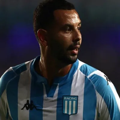 Este sería el sueldo millonario que recibiría Edwin Cardona si firma ...