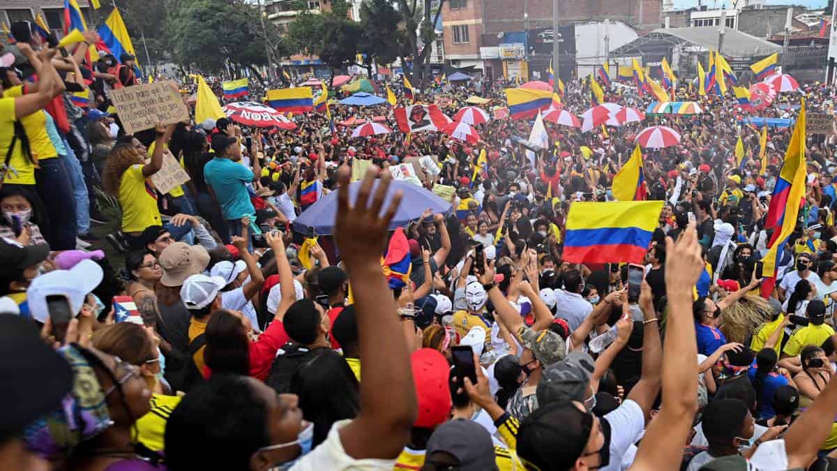 Estudiantes de la Universidad Nacional se apartan del Comité del paro ...