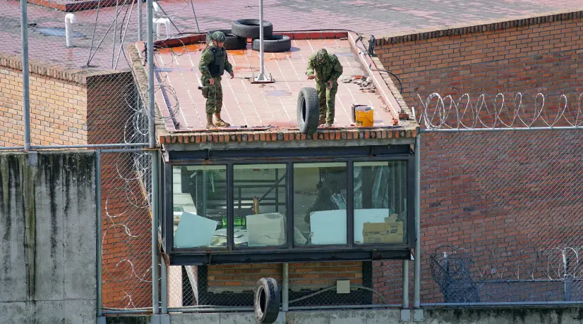 Militares toman el control de cárceles en Ecuador tras liberación de ...