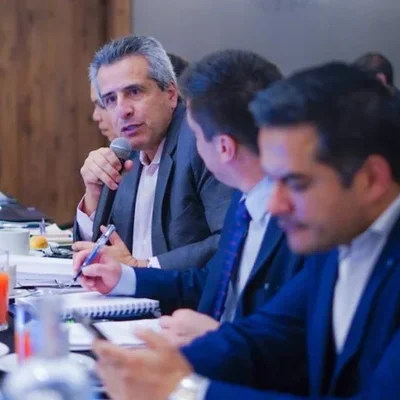 Luis Fernando Velasco: "El Gobierno no va a renunciar a su derecho de hablar con el Congreso ...