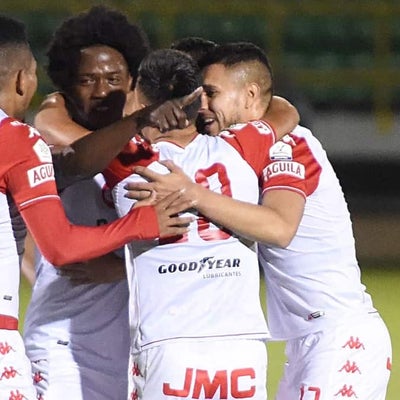 La 'Roca' Sánchez acerca a Santa Fe al grupo de los ocho en la Liga ...