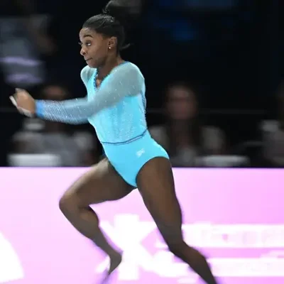 Impresionante: Simone Biles realizó el salto más difícil en una ...