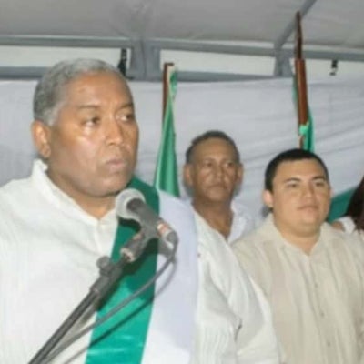 Alcalde de Codazzi protagonizó escándalo en el que lanzó botellas y ...