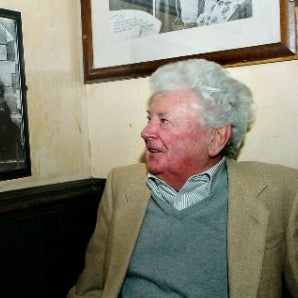 Falleció Allan Williams, el primer mánager y descubridor de los Beatles ...