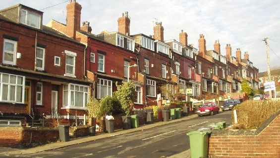 "Vivo en una casa terrorista": error de un niño le llevó ante la ...
