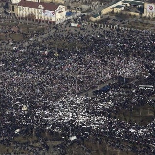 Cerca de un millón de personas condenan caricaturas "Charlie Hebdo ...