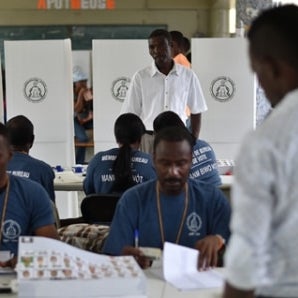 Haití: partido PHTK proclama la victoria de su candidato sin esperar ...