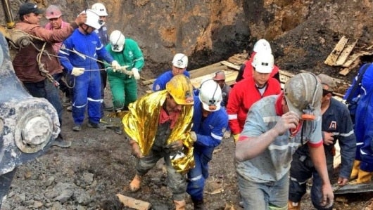 Rescatan a los tres mineros que permanecían atrapados en mina de Leguazaque | Noticias RCN