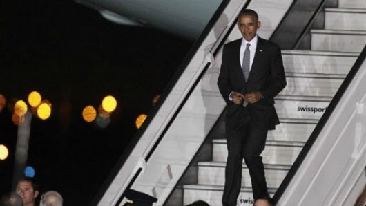 Obama llegó a Perú para participar en su última cumbre del APEC ...