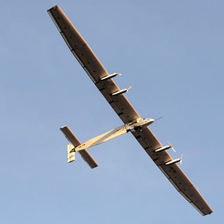 El avión solar Solar Impulse II completa la vuelta al mundo | Noticias RCN