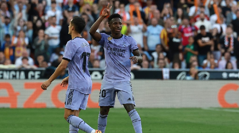 Vinícius volvió a ser víctima de racismo: se encaró con la afición del ...