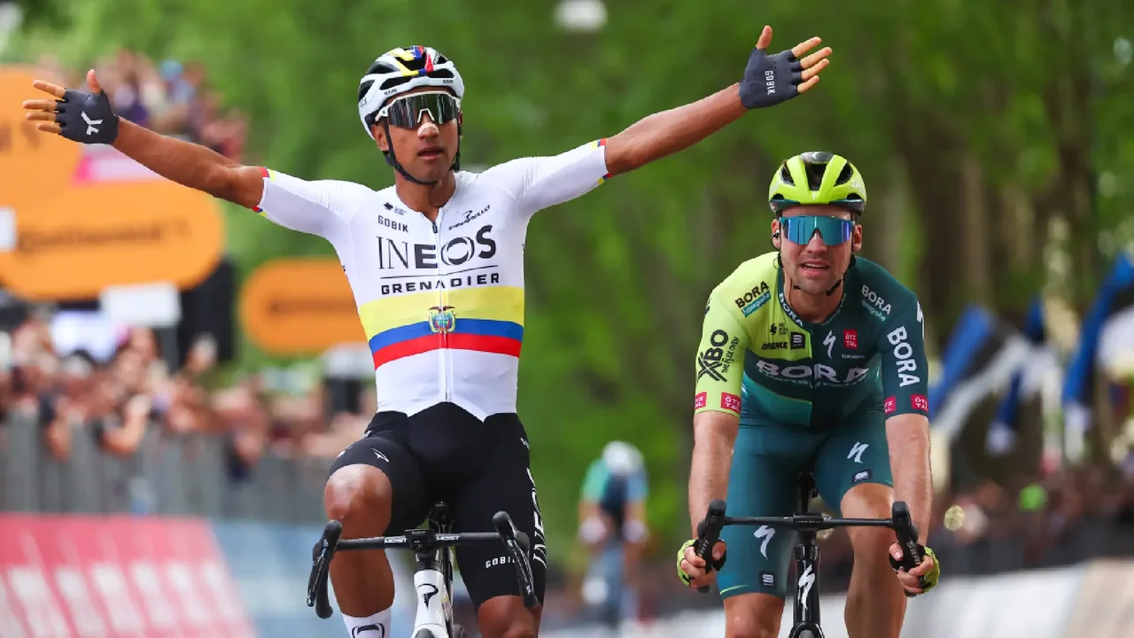 El ecuatoriano Jhonatan Narváez ganó la primera etapa del Giro de ...