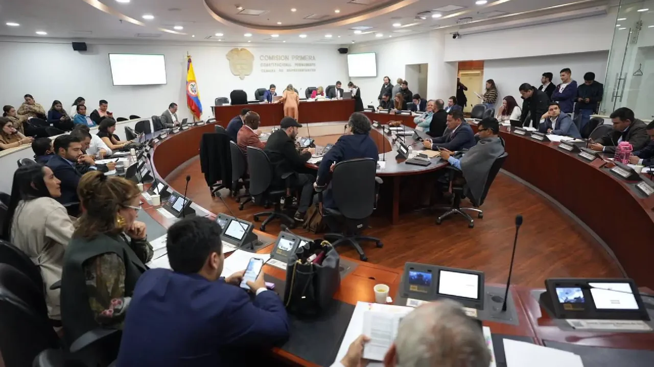 Cambio Radical solicitó suspender el inicio del debate de la reforma pensional | Noticias RCN