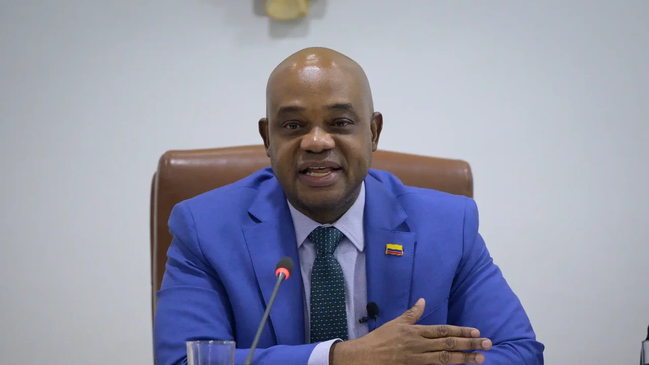 Canciller Murillo entrega información sobre cómo avanza el nuevo modelo ...