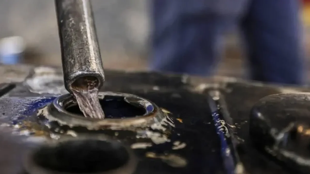 Decreto confirma el alza del ACPM para los grandes consumidores en ...