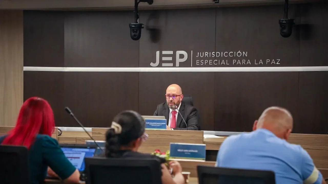 JEP solicita a la Fiscalía investigar presuntas interceptaciones ...