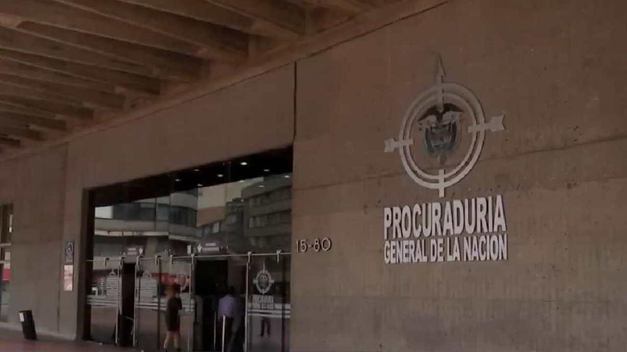 Procuraduría investigará al exembajador en México por presunta ...