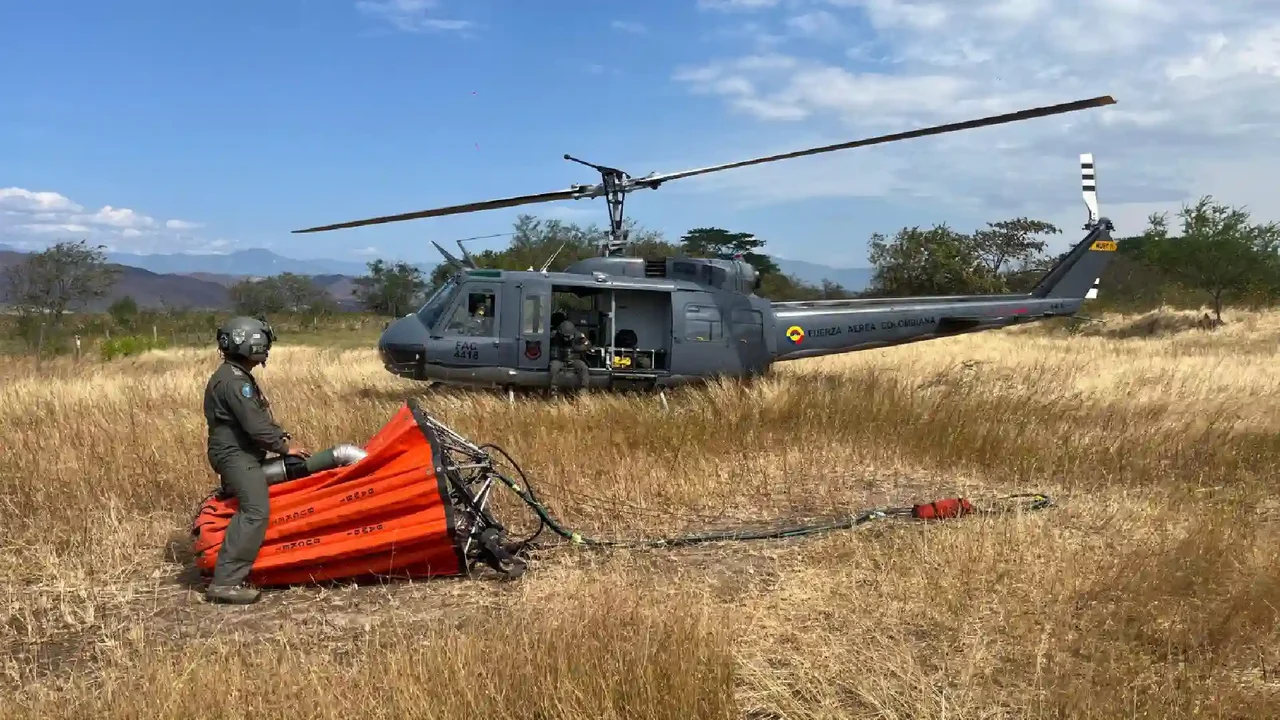 ¿Qué pasa con los helicópteros utilizados para controlar incendios ...