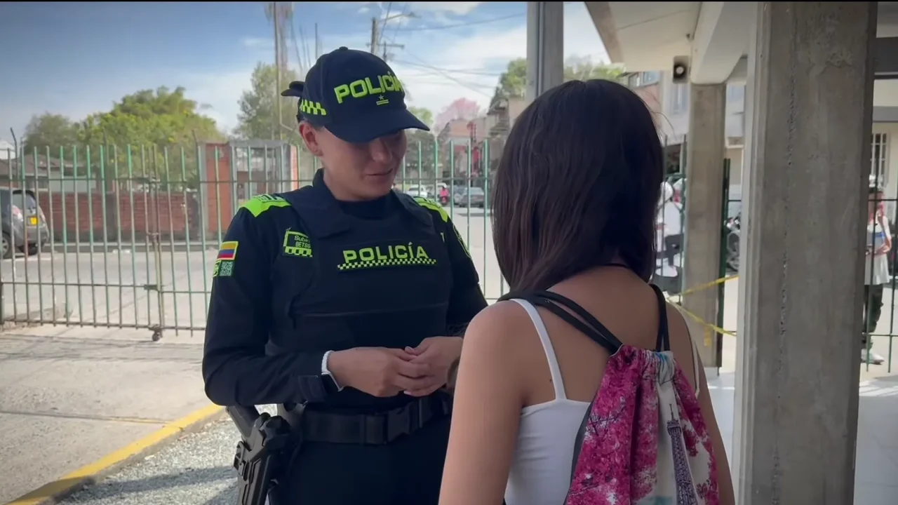 Niña de 12 años que al parecer iba a ser reclutada por grupos armados ...