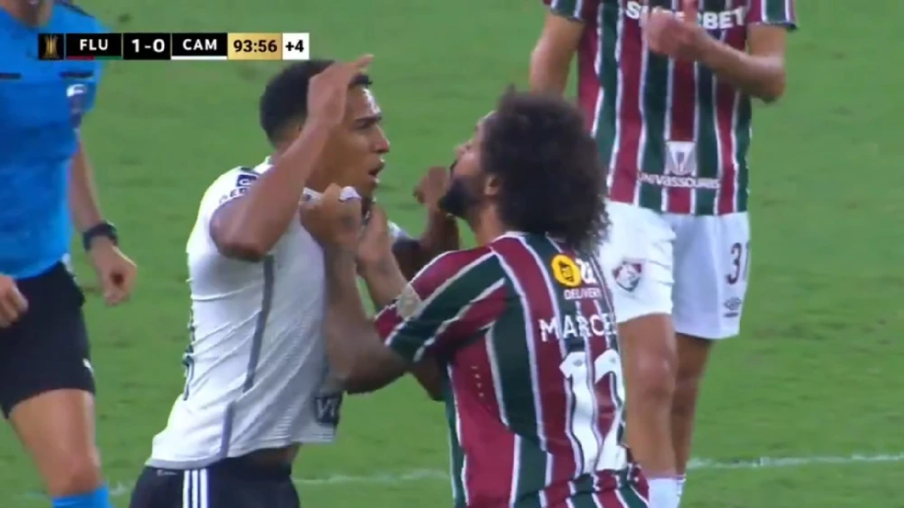 Marcelo le pegó un cabezazo a un exjugador de Nacional: video del ...