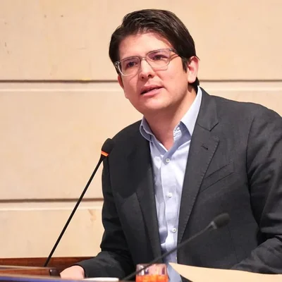 Miguel Uribe Turbay permanece en estado crítico tras cirugía de urgencia: parte médico oficial ...