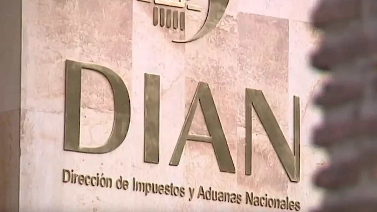 Día cívico decretado por presidente Petro cambia fechas de impuestos ...