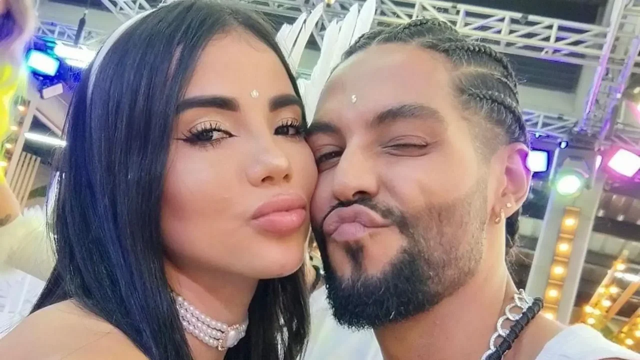 Así fue el primer beso entre Karina García y Marlon Solorzano en La Casa de los Famosos ...