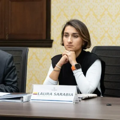 “Le soltaron demasiadas responsabilidades”: exministra del Gobierno ...