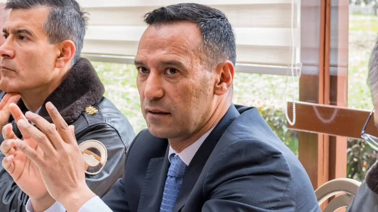 Ministro de Defensa dice que la aspersión con glifosato será terrestre ...
