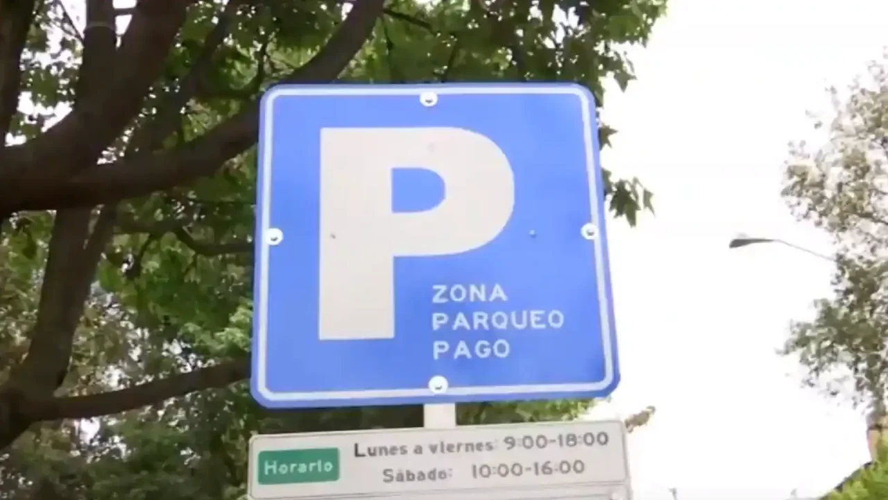 Zonas de parqueo pago estarían dejando millonarias pérdidas a Bogotá ...