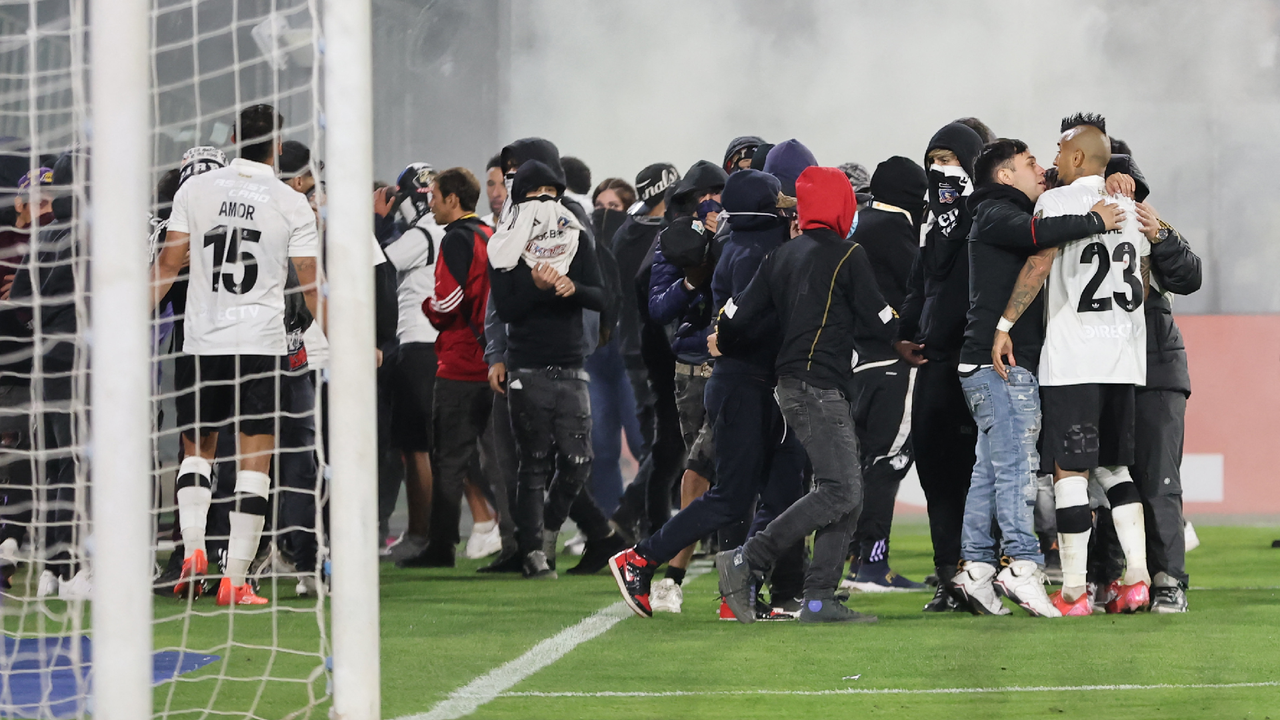 Tragedia en la Copa Libertadores: dos hinchas de Colo-Colo fallecieron ...