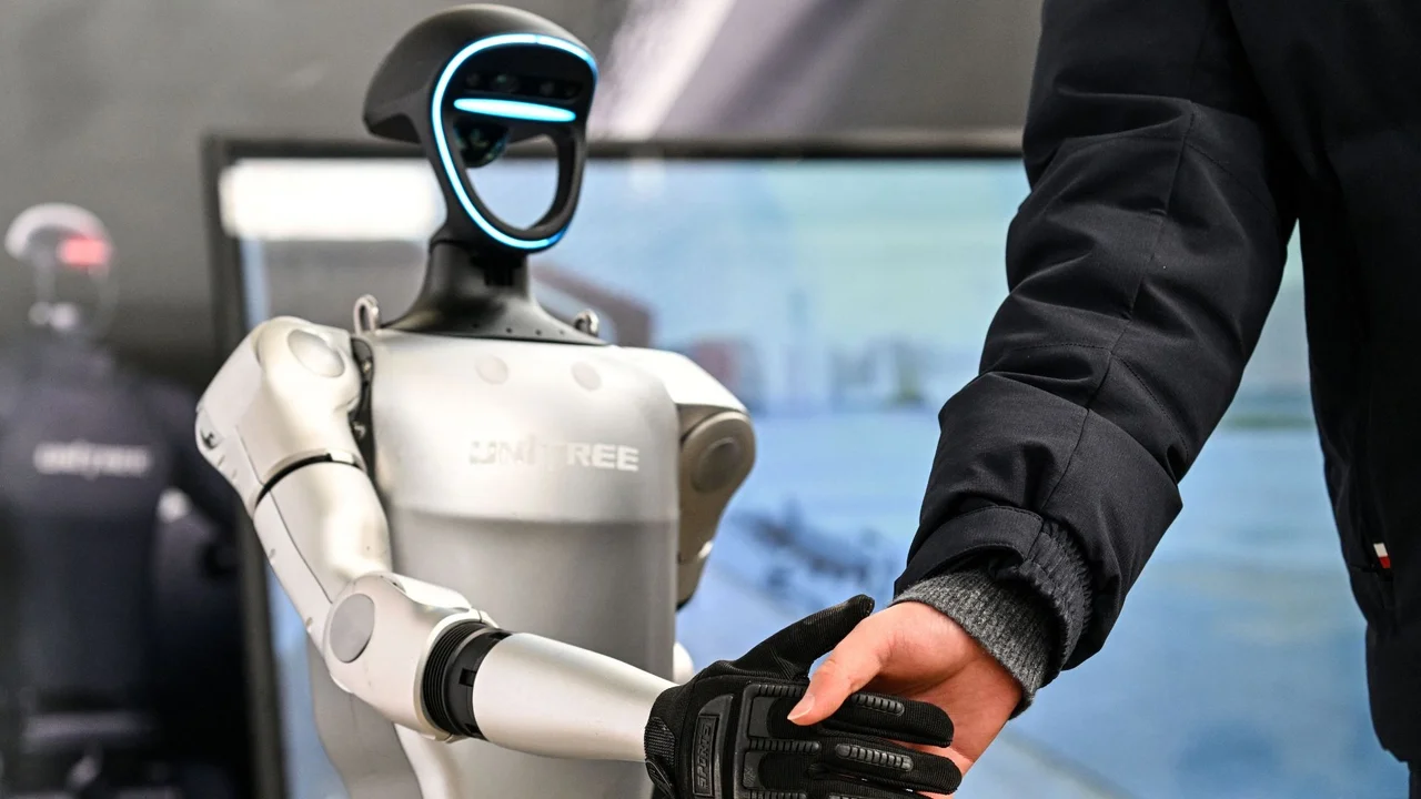 VIDEO I Falla en robot genera caos y revive temores sobre el uso de la ...