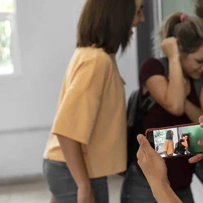 ¿Qué es el ‘happy slapping’ y por qué podría dejar secuelas emocionales ...