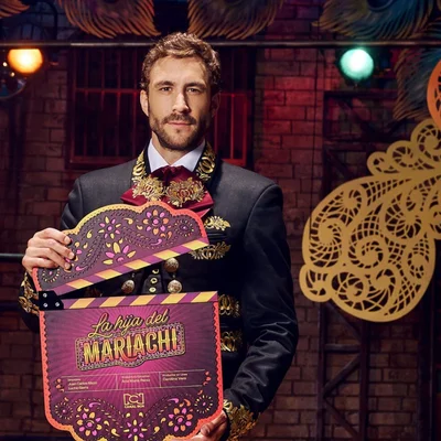 ¿Quién es Roberto Romano, el reconocido actor mexicano que está enamorando a las colombianas ...