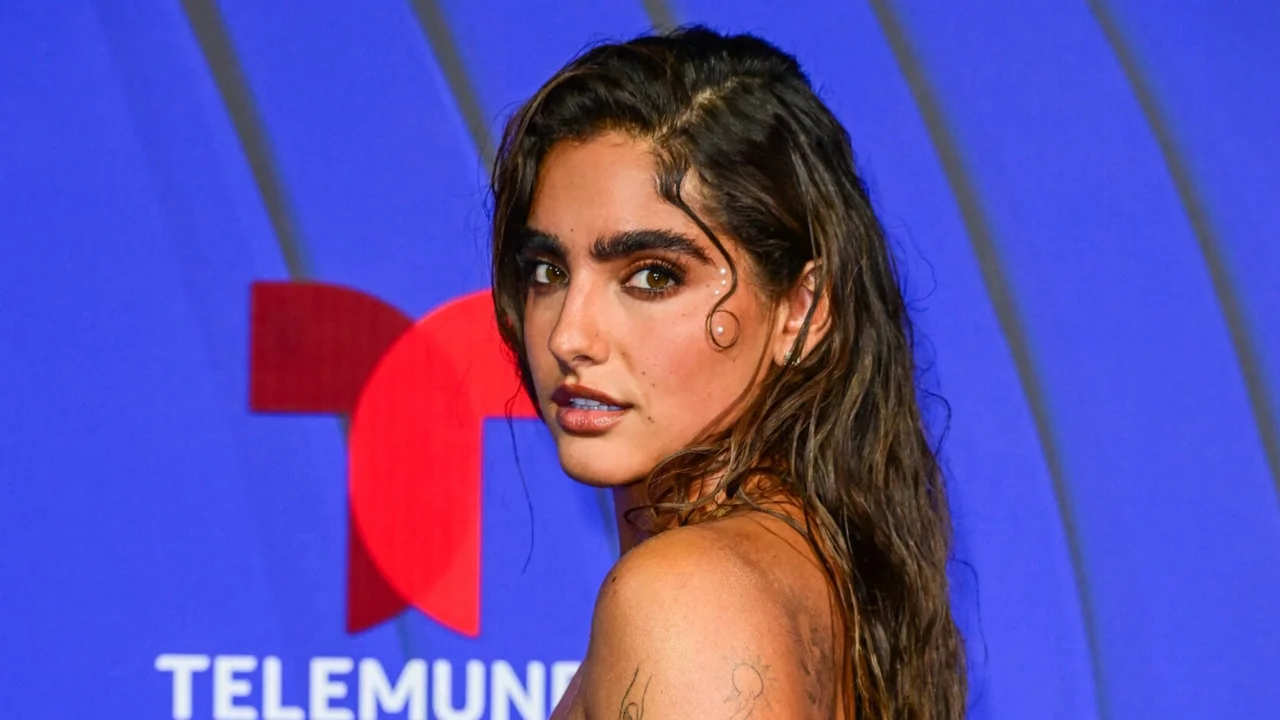 “Te salvaste”: Isabella Ladera, expareja de Beéle, rompe el silencio y ...