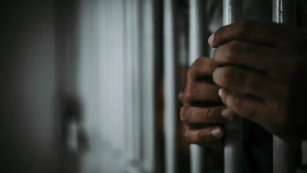 Historial criminal del asesino que quedará libre en EE. UU. tras ...