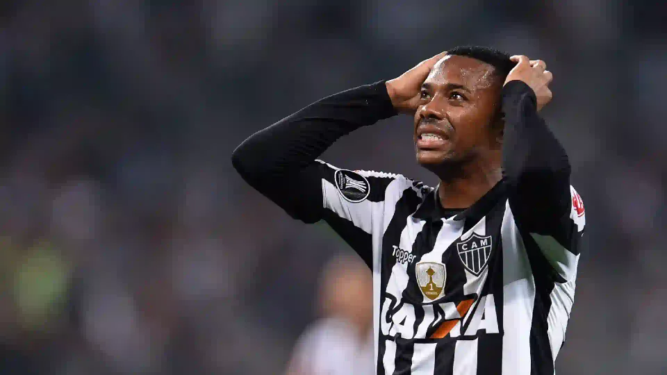 Robinho sorprende al mundo: ahora dirige a un equipo de fútbol desde la ...